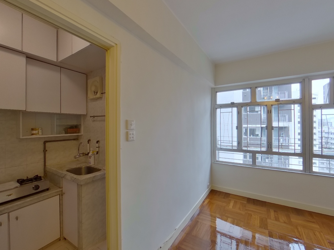 Real Listing - Ricacorp Property Limited - Mid-Levels West HING HON ...